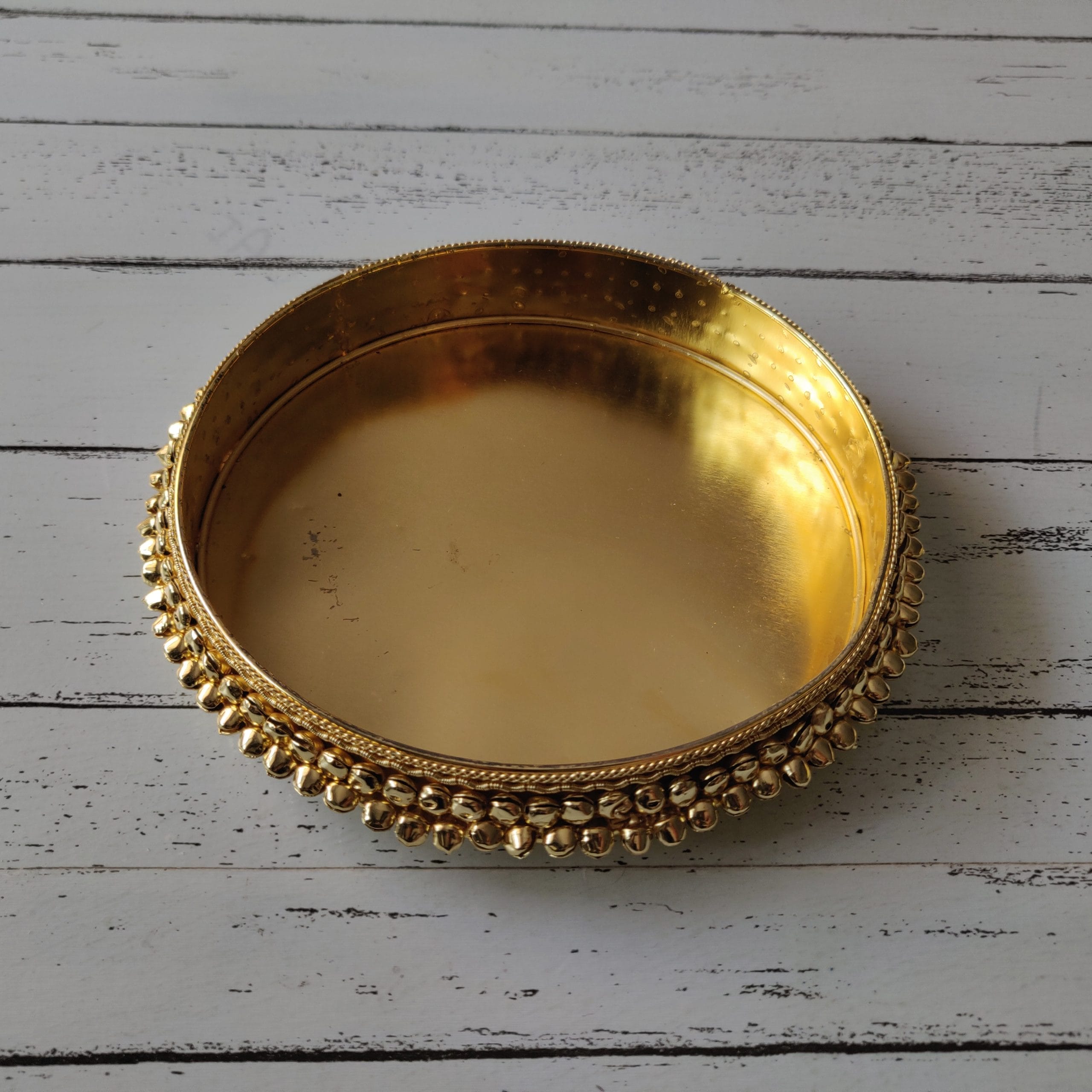 Round metal Tray - CHMB-03 - CraftAdda
